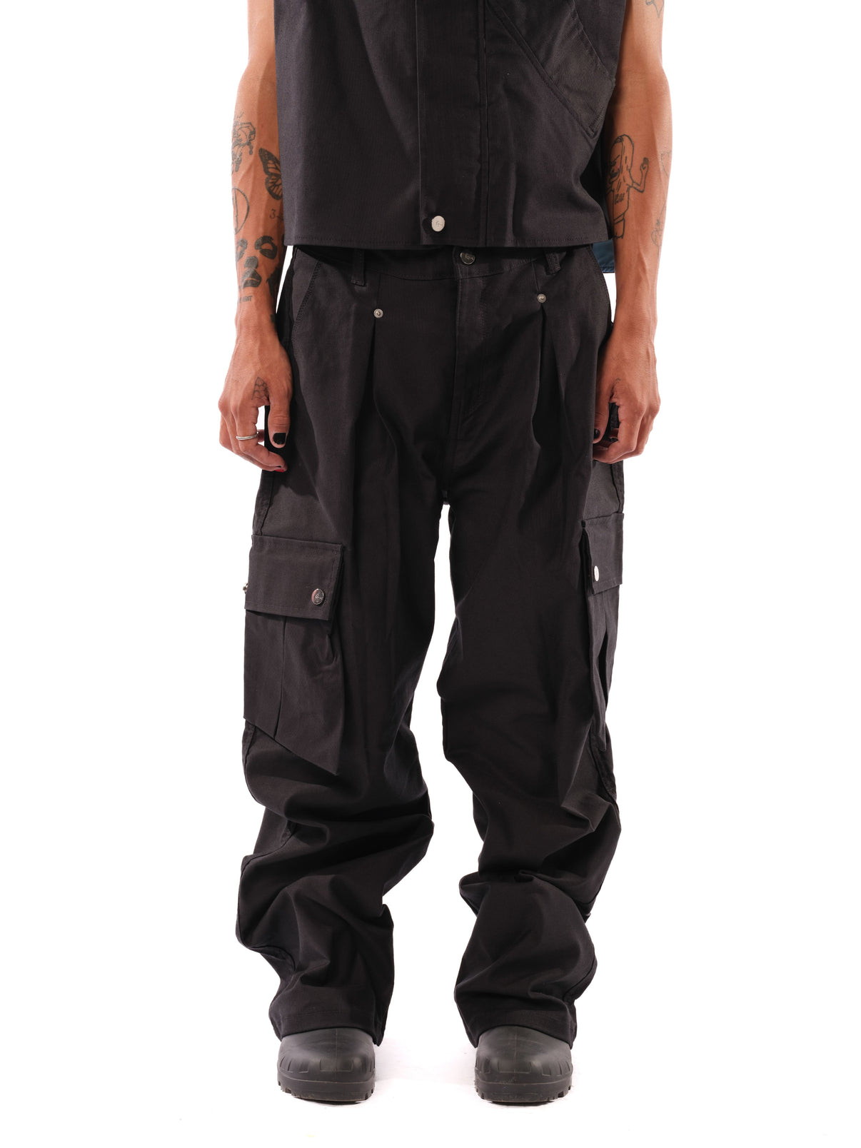Santa Fe Cargo (Canvas) – Karl Kani